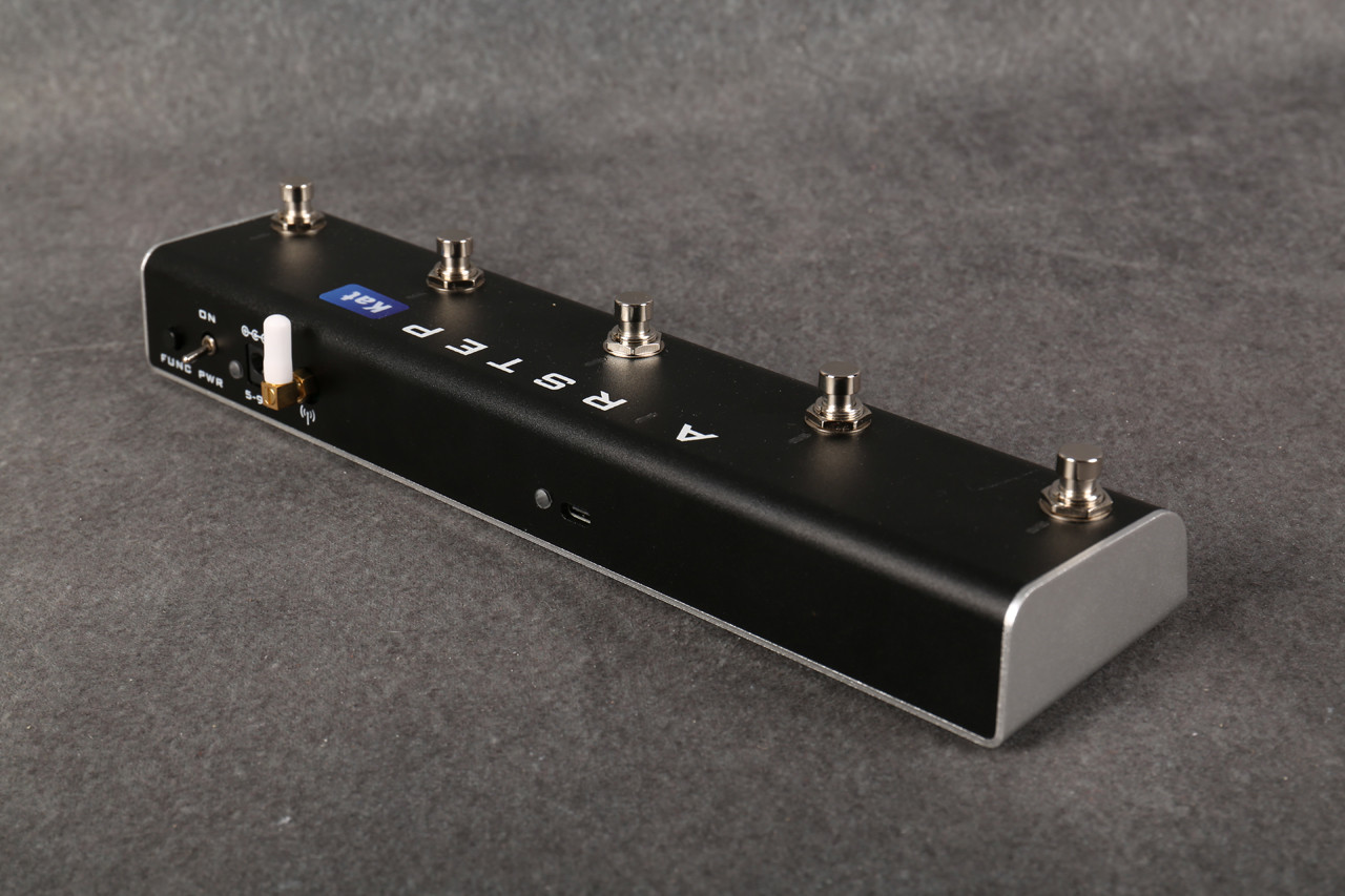 XSONIC AIRSTEP Smart MIDI Footswitch Katana Edition 2nd Hand | Rich ...