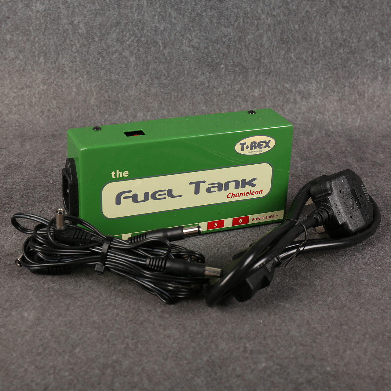 T-Rex Fuel Tank Chameleon Multi Output Power Supply 2nd Hand | Rich ...