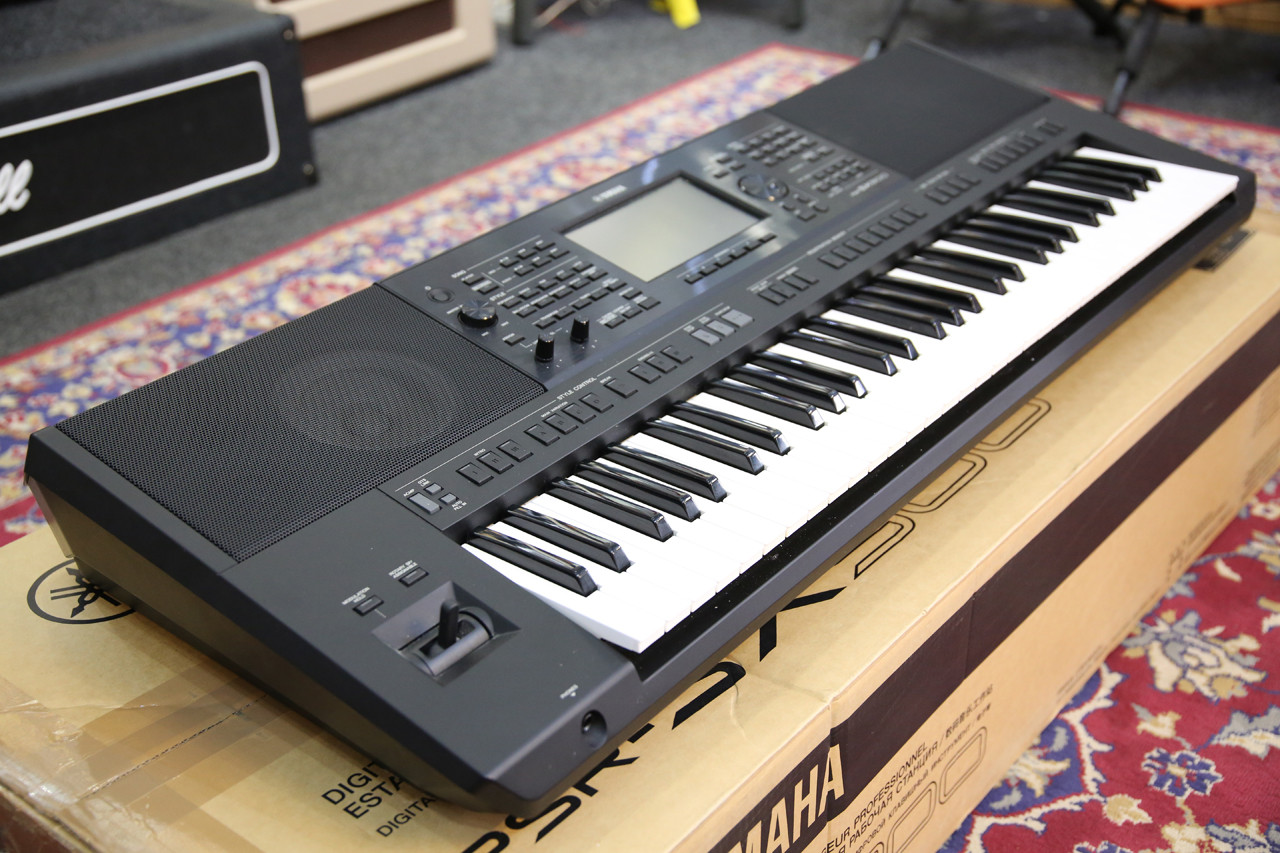 Yamaha PSR-SX900 Arranger Workstation Keyboard 2nd Hand | Rich Tone Music
