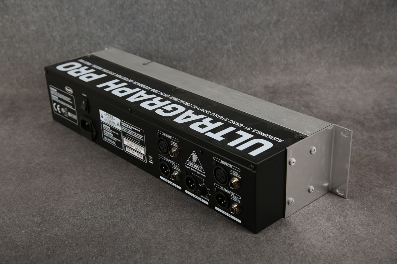 Behringer Ultragraph Pro FBQ3102 Dual 31-Band Graphic Equalizer 2nd ...