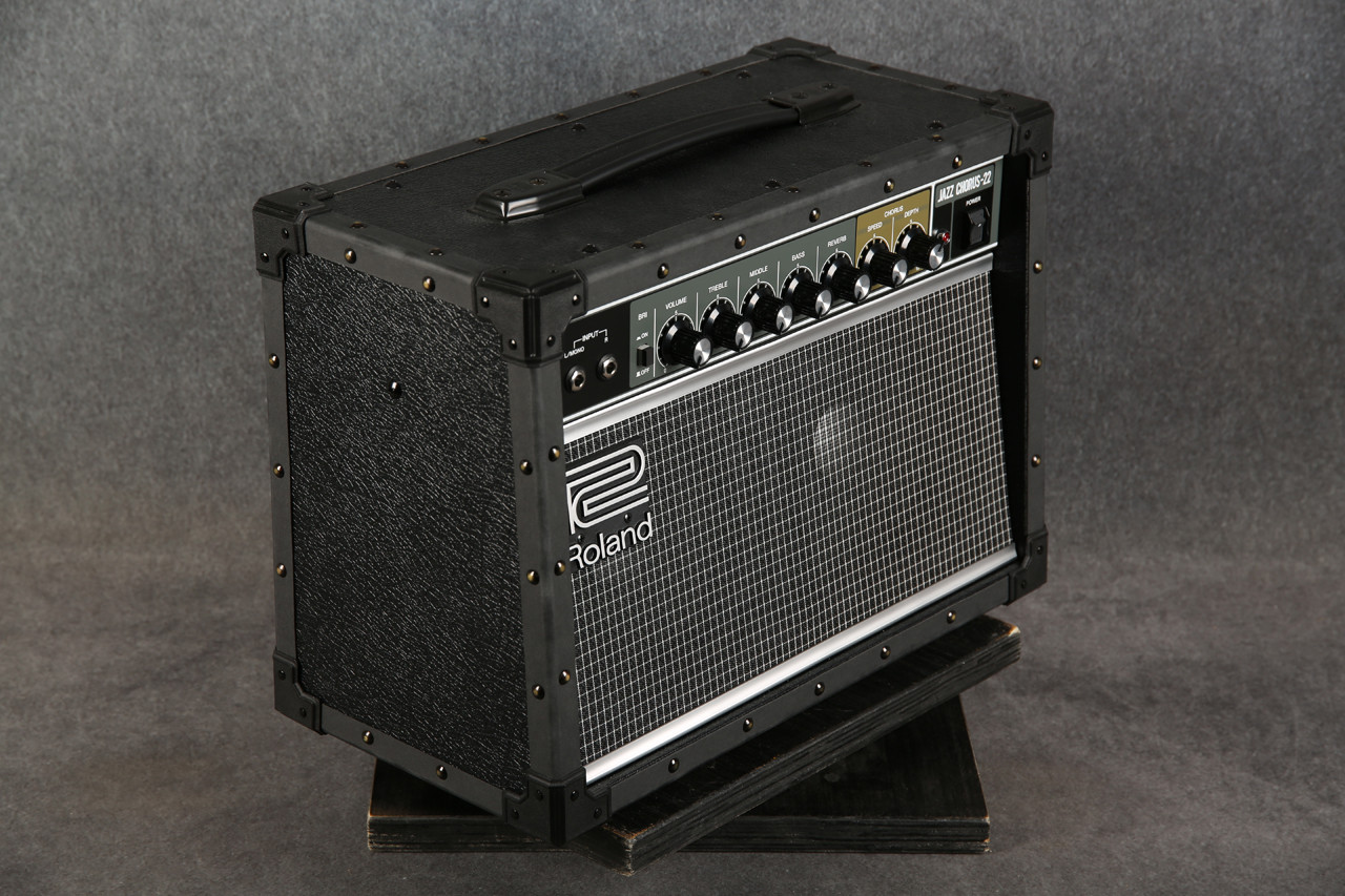 Roland JC-22 Jazz Chorus Amplifier 2nd Hand | Rich Tone Music