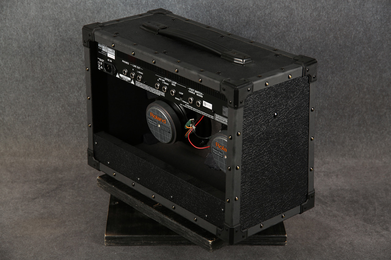 Roland JC-22 Jazz Chorus Amplifier 2nd Hand | Rich Tone Music