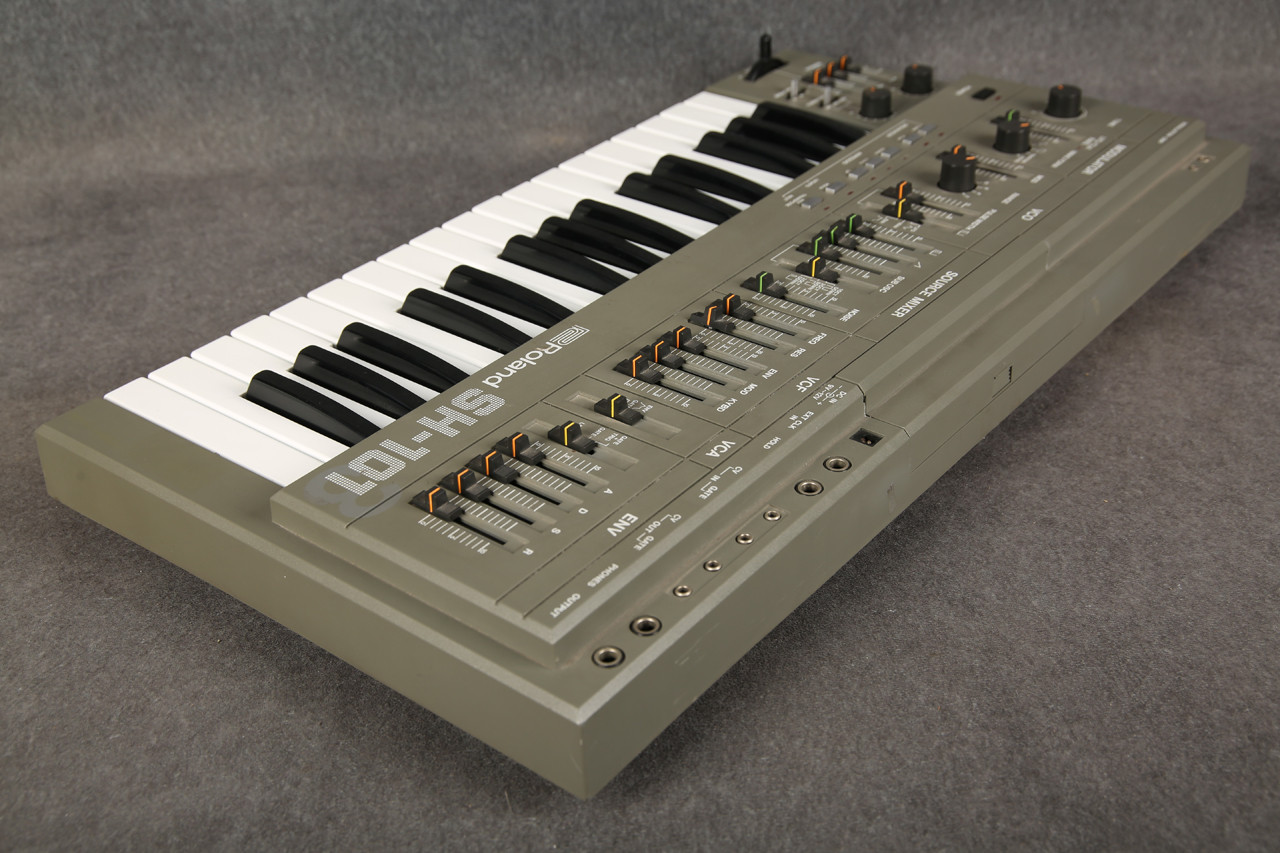 Roland SH-101 Analog Synthesizer 2nd Hand | Rich Tone Music