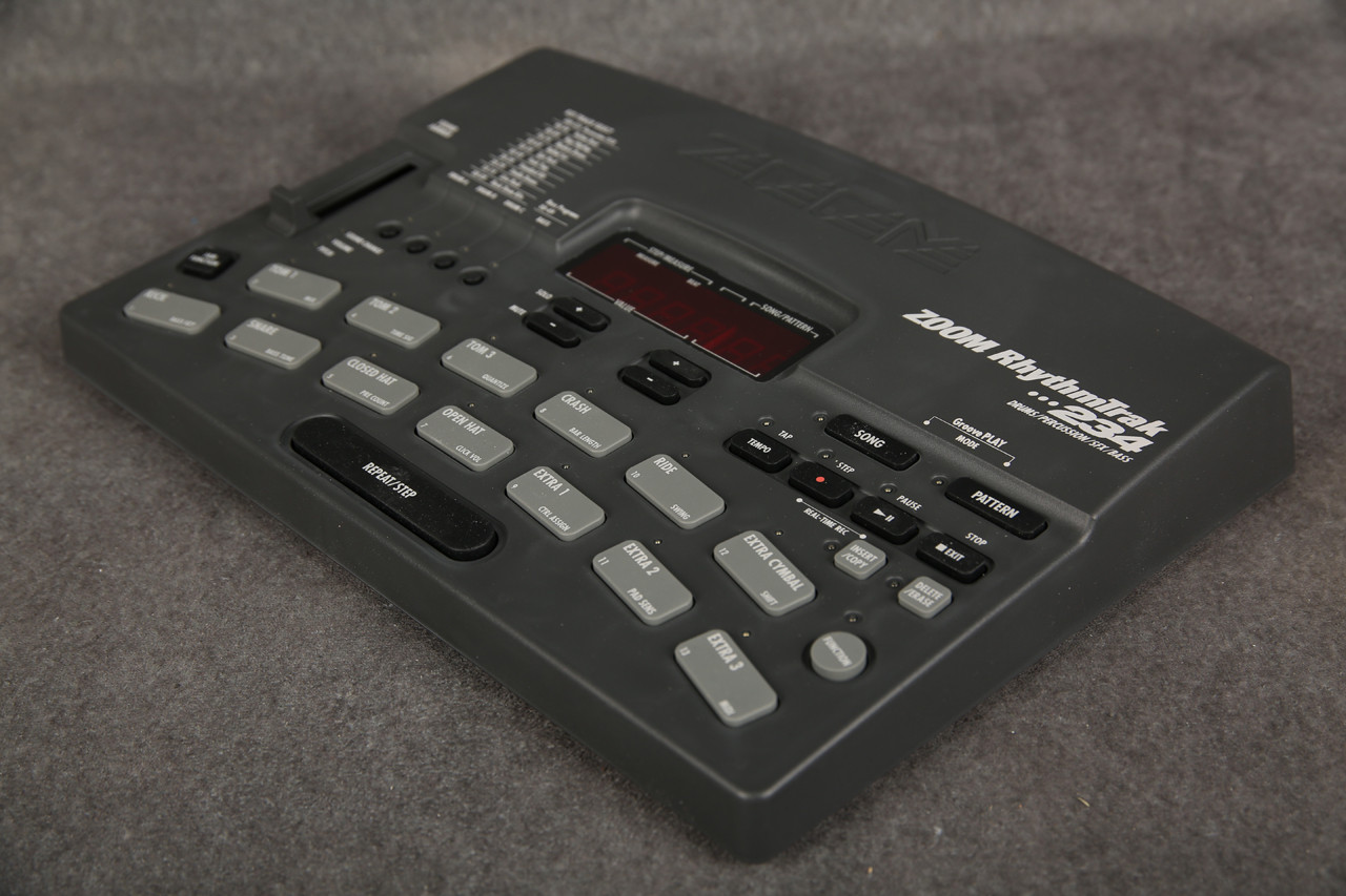 Zoom RhythmTrak 234 Drum Machine 2nd Hand | Rich Tone Music