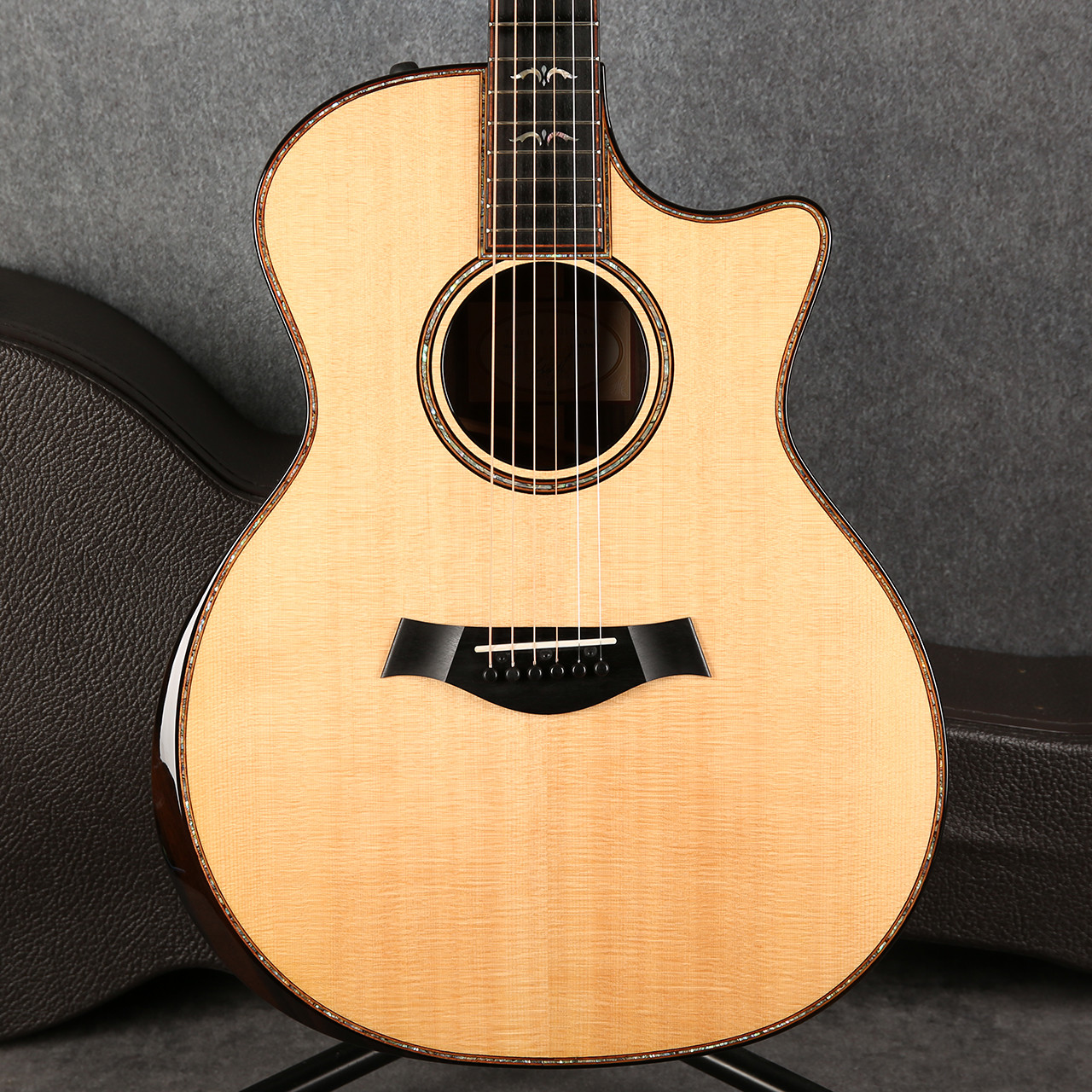 Taylor Acoustic Guitars | Rich Tone 2nd Hand