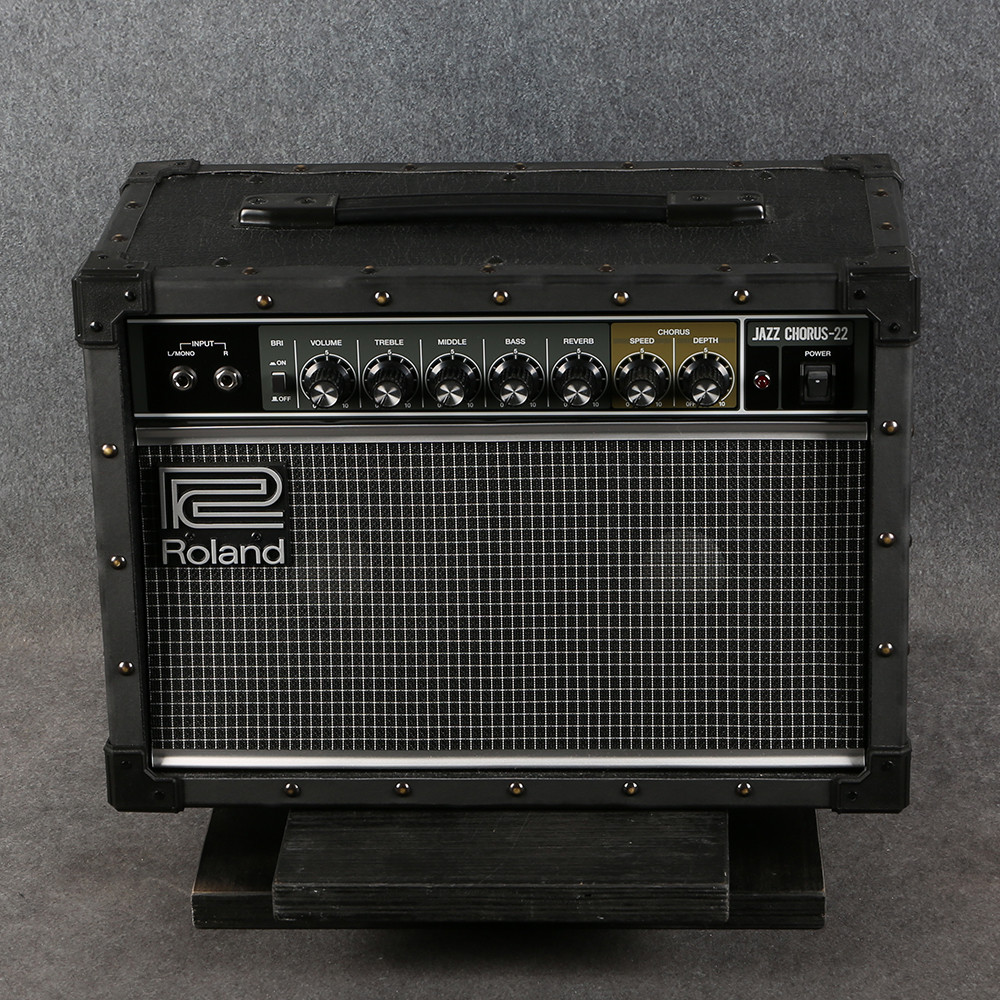 Second Hand - Amplifiers - Roland - Page 1 - Rich Tone Music