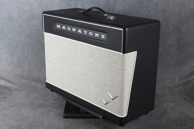 Magnatone Master Collection 2x12 Cabinet 2nd Hand | Rich Tone Music
