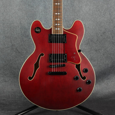 Michael Kelly Deuce Solitaire Satin Cherry 2nd Hand | Rich Tone Music
