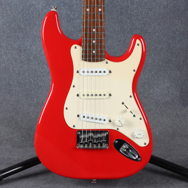 Squier Strat Mini Red 2nd Hand | Rich Tone Music