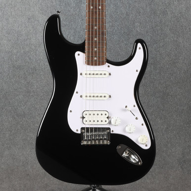 Squier Bullet Stratocaster HSS Black 2nd Hand | Rich Tone Music