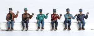 KAT31610 HO Seated Engine Crew Figures - Modellbahn Ott Hobbies
