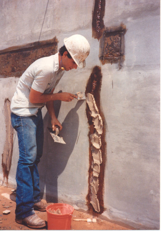 Vertical Concrete Crack Repair Patch Epoxy Compound