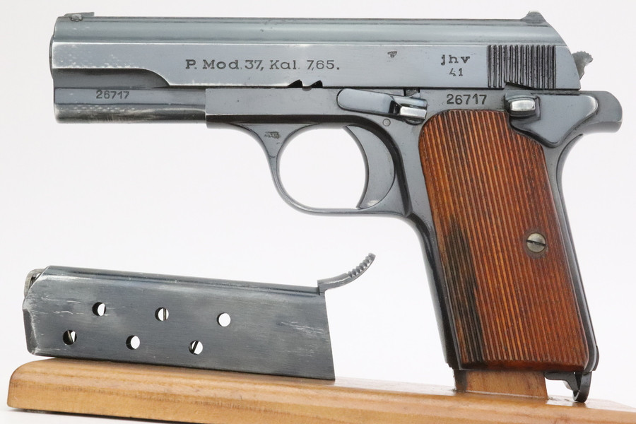 German & Nazi WW2 Pistols | Legacy Collectibles