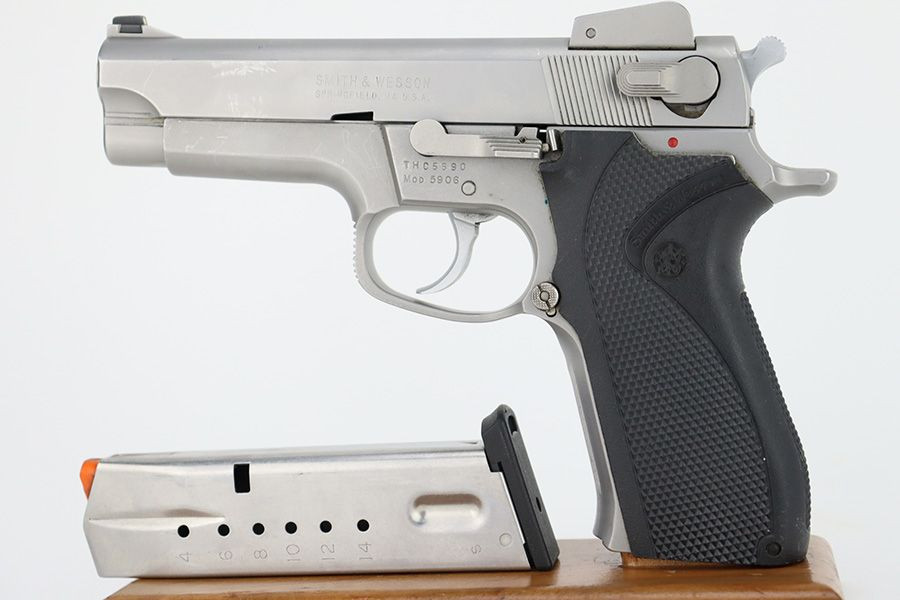 Smith & Wesson Model 6906