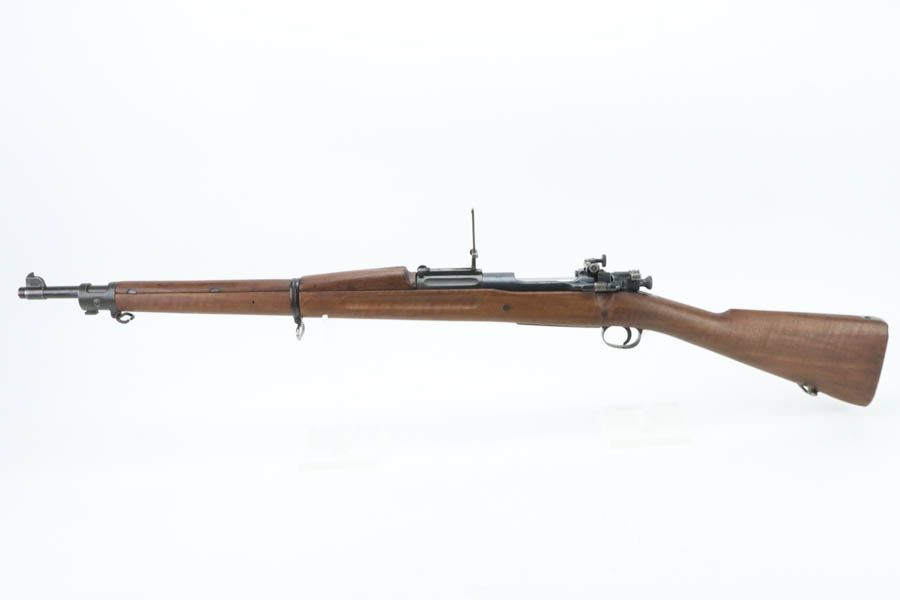 US Rifles From WW1 & WW2: M1 Garand, M1 Carbine, M1903 Springfield ...