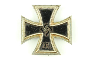 WW2 Iron Cross 1st Class Medal
