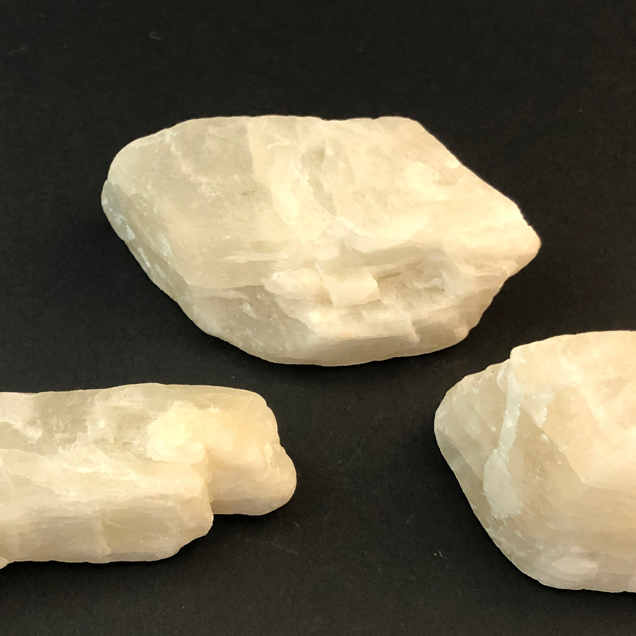 Moonstone crystal meaning | Lesca Crystals Brisbane