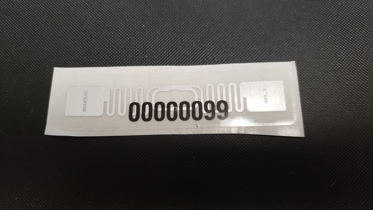 IID CTF-HEL, UHF RFID, HEAD LIGHT TAGS, WINDSHIELD TAGS