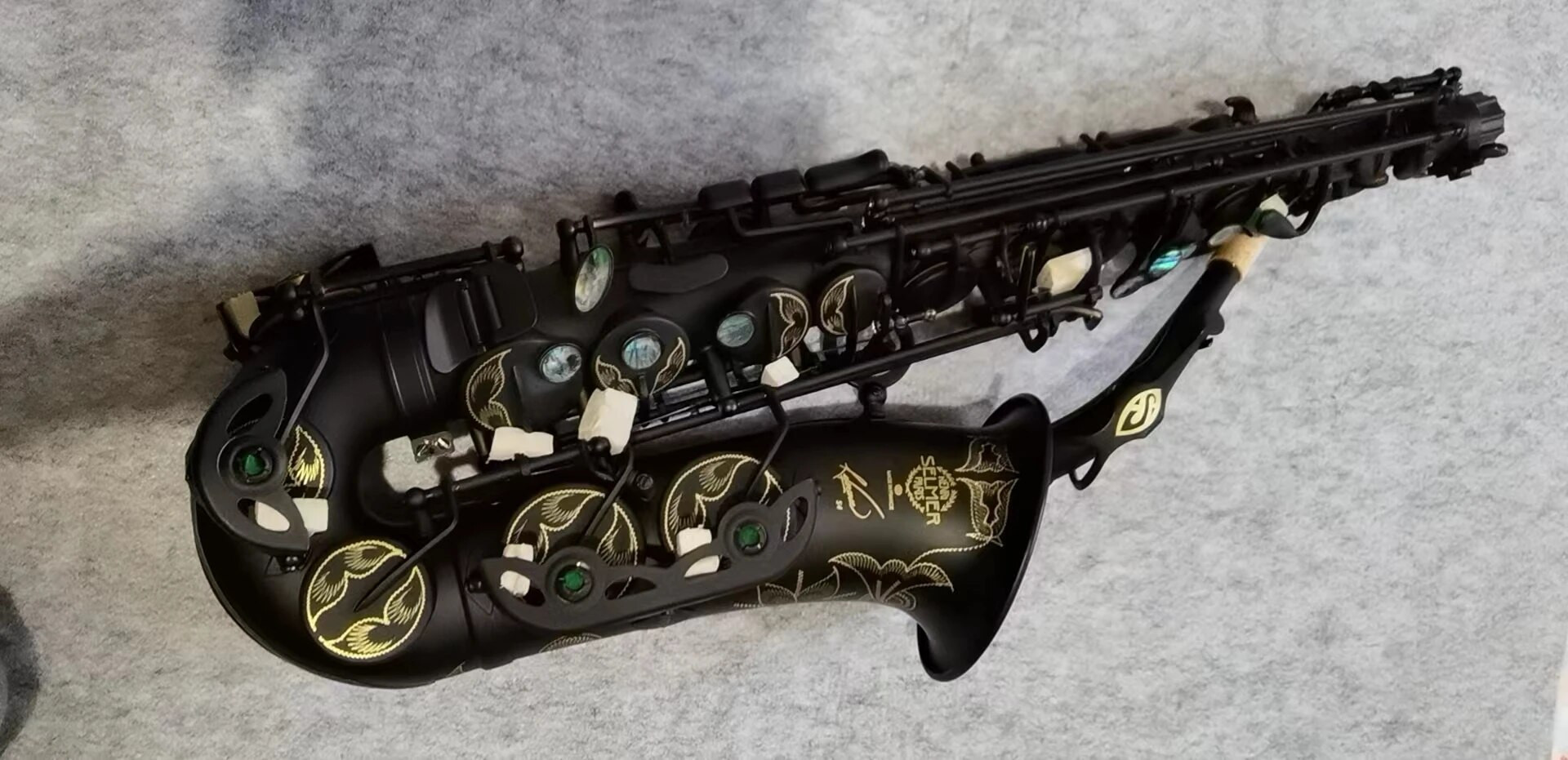 France SAS-R54 Alto Saxophone Eb Tuner Black Plated Gold Carved Body ...