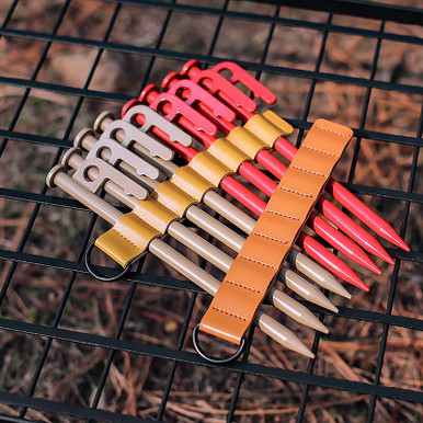 Outdoor Leather Spike ChainPortable Hangable 8 Hole Spike Storage - Pet ...