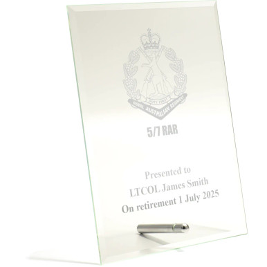 5/7 RAR Essence Glass Award | Engraved Plaque - Army Shop