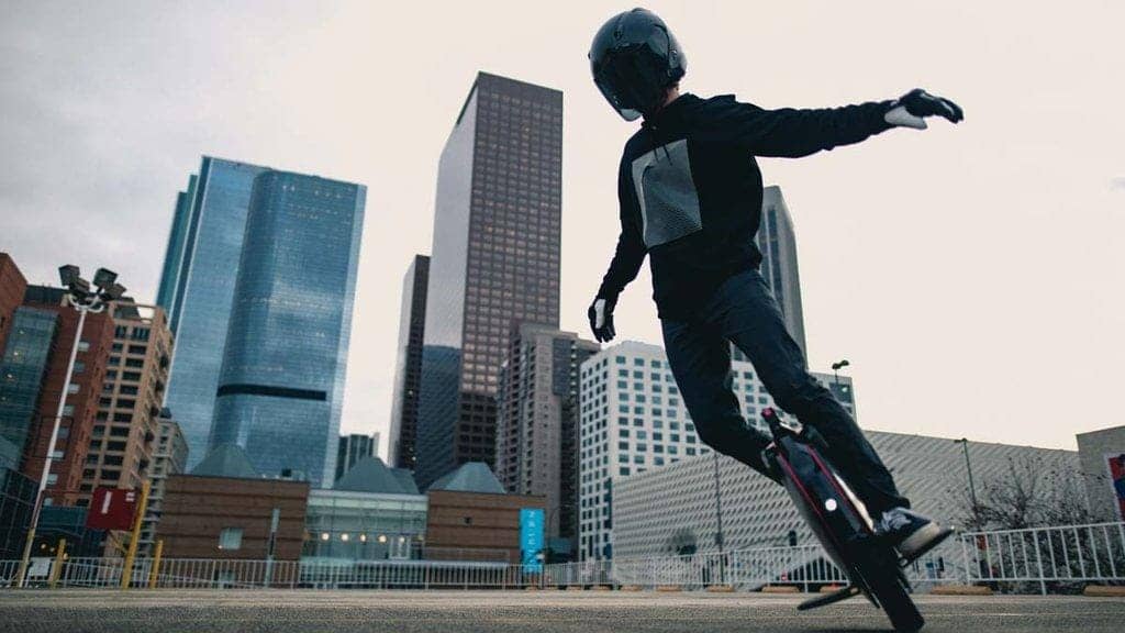 What Makes The InMotion V10F Special - Smartwheel Canada