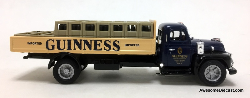 Corgi 1:50 Diamond T620 Dropside With Crates 'Guinness'