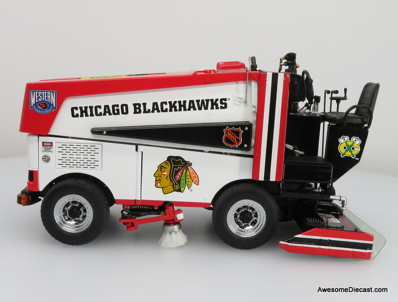 Danbury Mint 1:24 Zamboni Model 500: Chicago Blackhawks