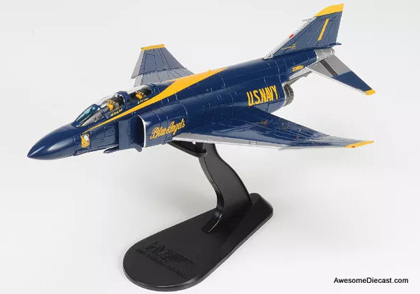 McDonnell Douglas F4J Phantom II US Navy Blue Angels "Cdr. Harley Hall ...