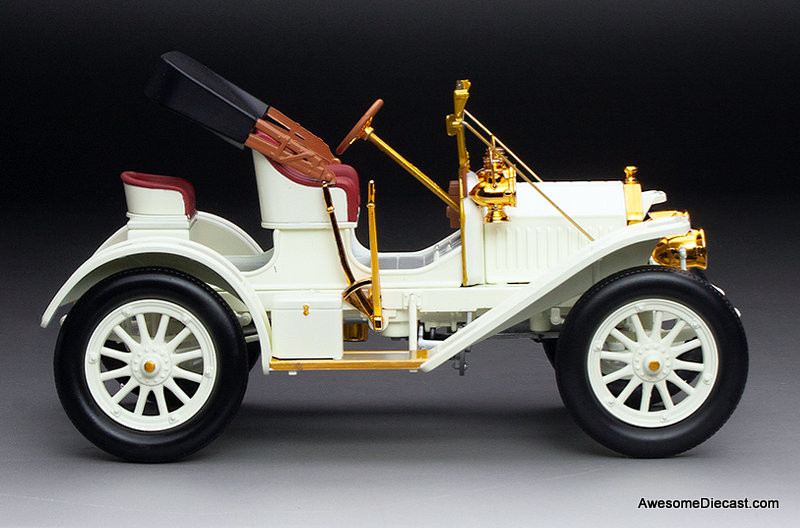 1908 Buick Model 10 Convertible, White 1:18 Diecast Model Car by Sun Star