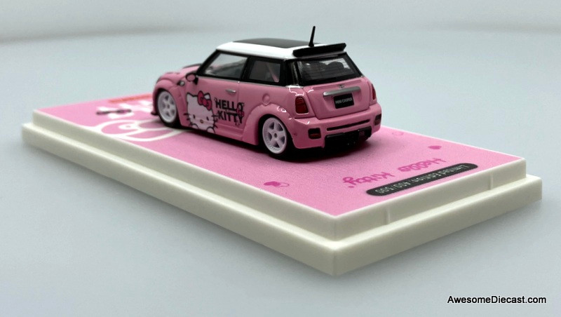 BMW Mini, Rose Pink: Hello Kitty 1:64 Diecast Model Car by Cool Car