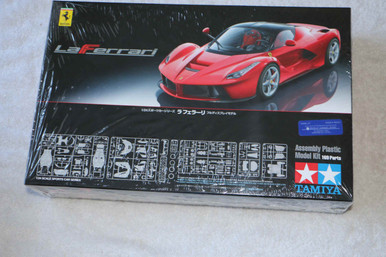 TAM24333 - Tamiya - 1/24 LaFerrari