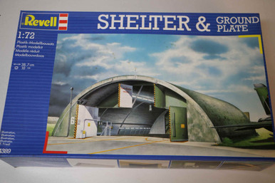 4389 - Revell 1/72 Shelter & Ground Plate