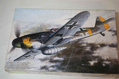 48012 - Fujimi 1/48 Messerschmitt Bf109G-10/R2 "Photo Reconn" J-9