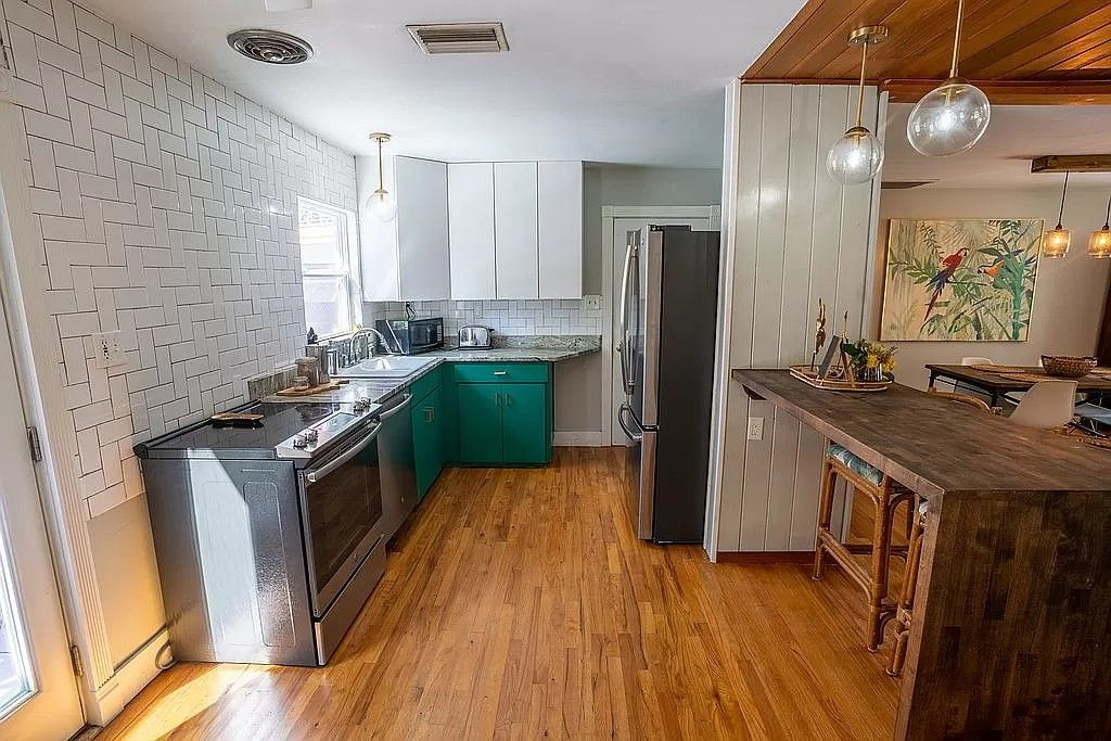 Shadel Kitchen - KraftMaid