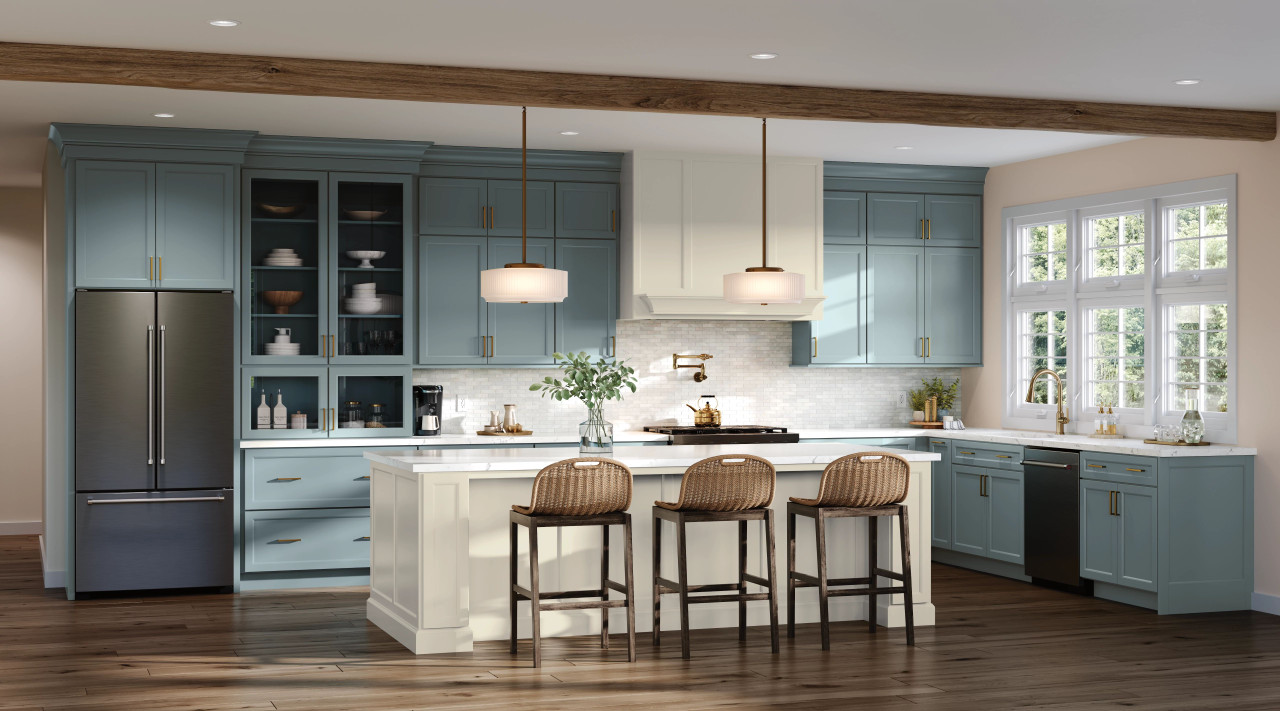 Cozy Tides Kitchen: Experience warm design by KraftMaid