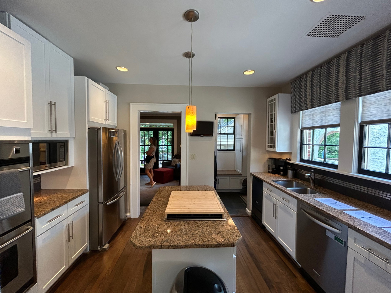 Michele Madden Kitchen - KraftMaid