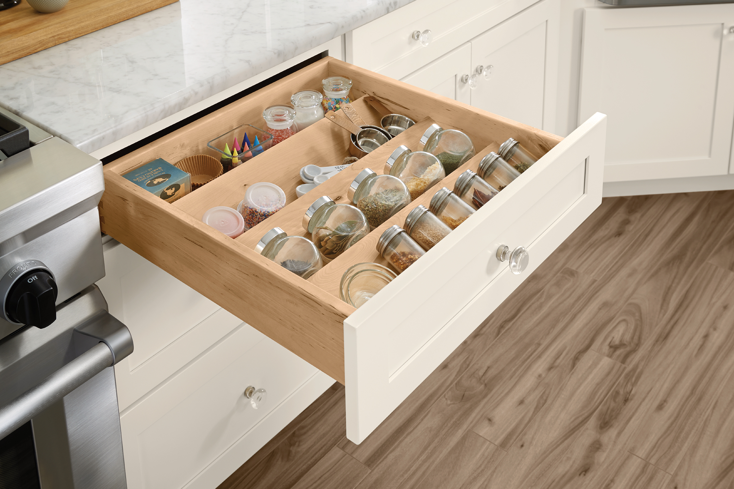 Kitchen Drawer Organization Ideas - KraftMaid
