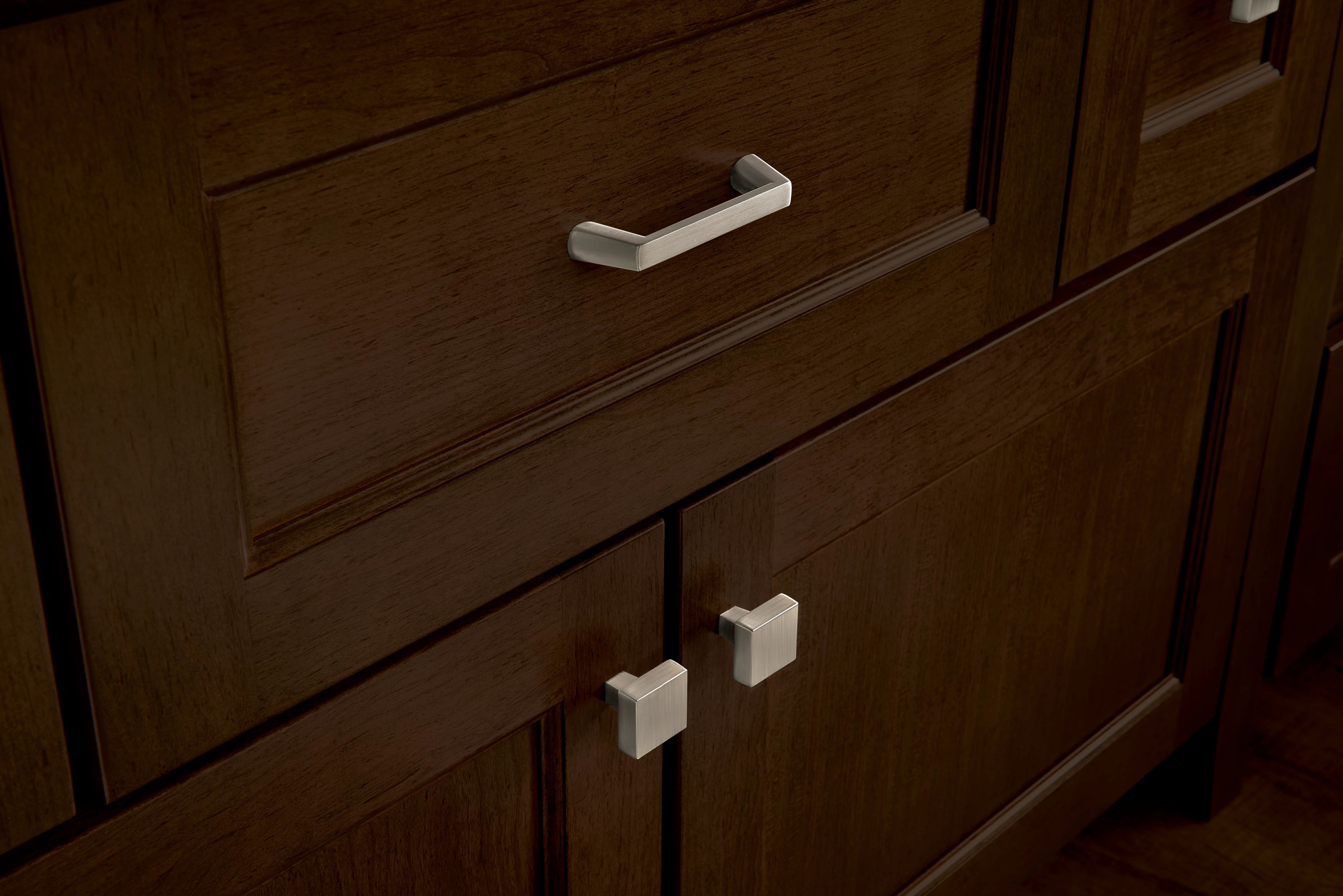 Cabinet Hardware Placement: Tips for Knobs and Pulls Installation - KraftMaid