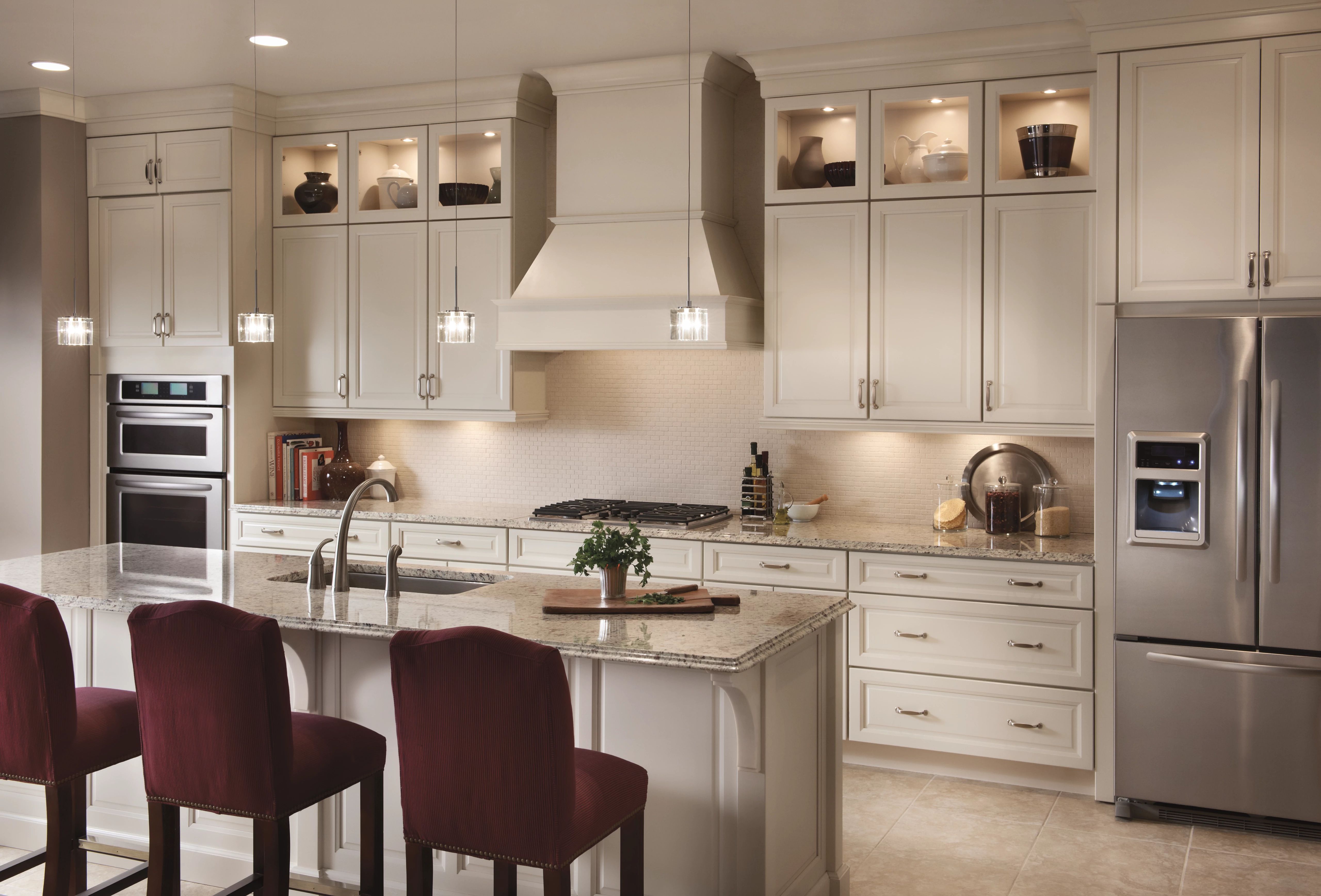 How to Pair Kitchen Cabinet Colors and Countertops - KraftMaid
