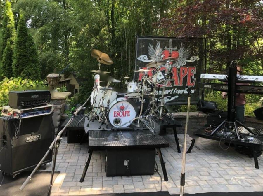 Flexible Stage Configurations Spark Event Creativity - MyStage®