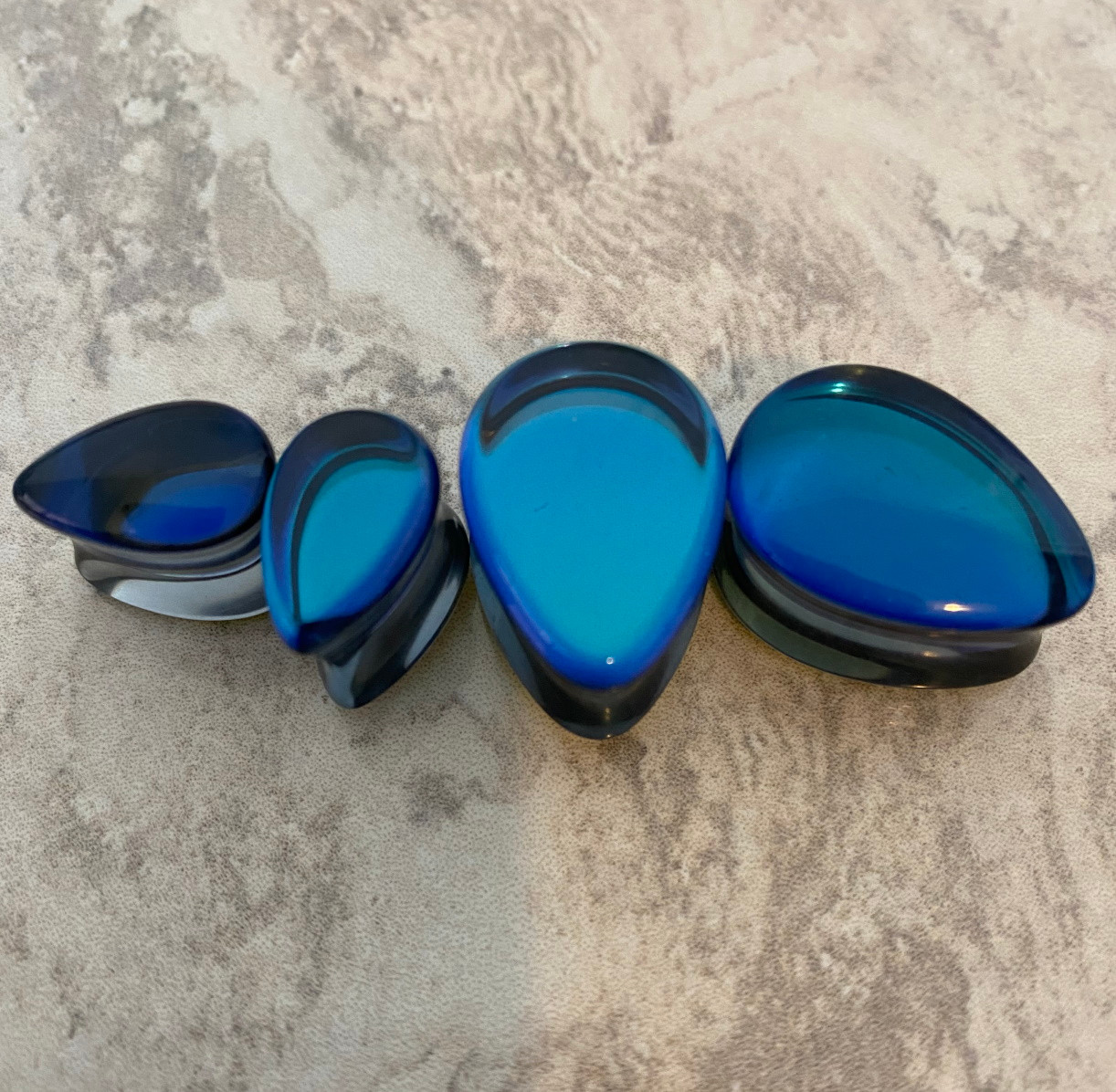 Dark Color Iridescent Teardrop Shaped Plugs (2g-1") | BodyDazz.com