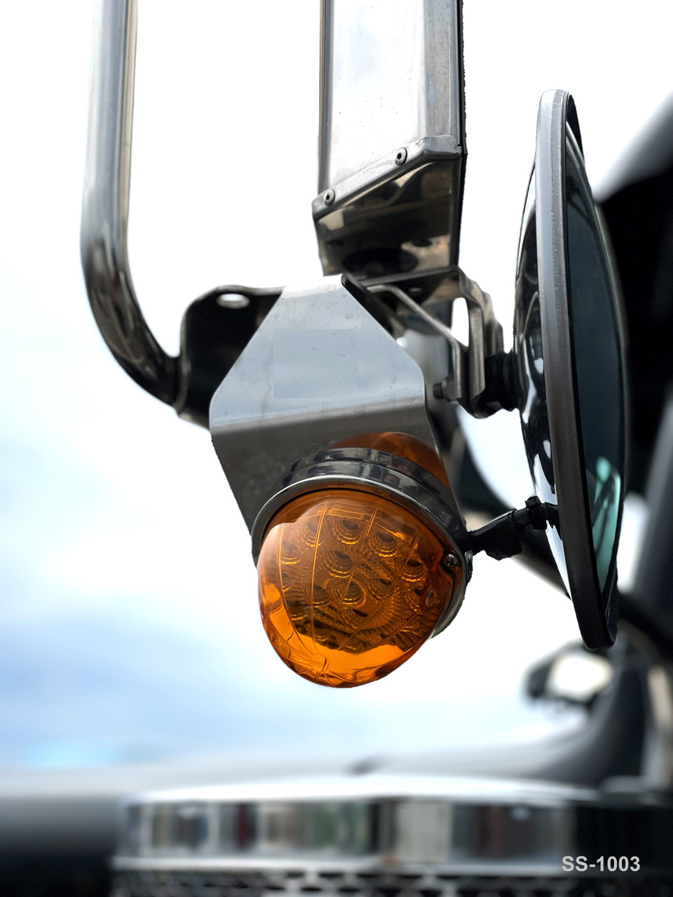 Angled Mirror Watermelon Light Bracket