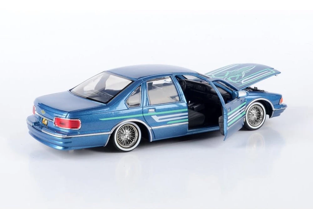 1993 Chevy Caprice Lowrider, Blue - Motor Max 79022WLBU - 1/24 Scale ...
