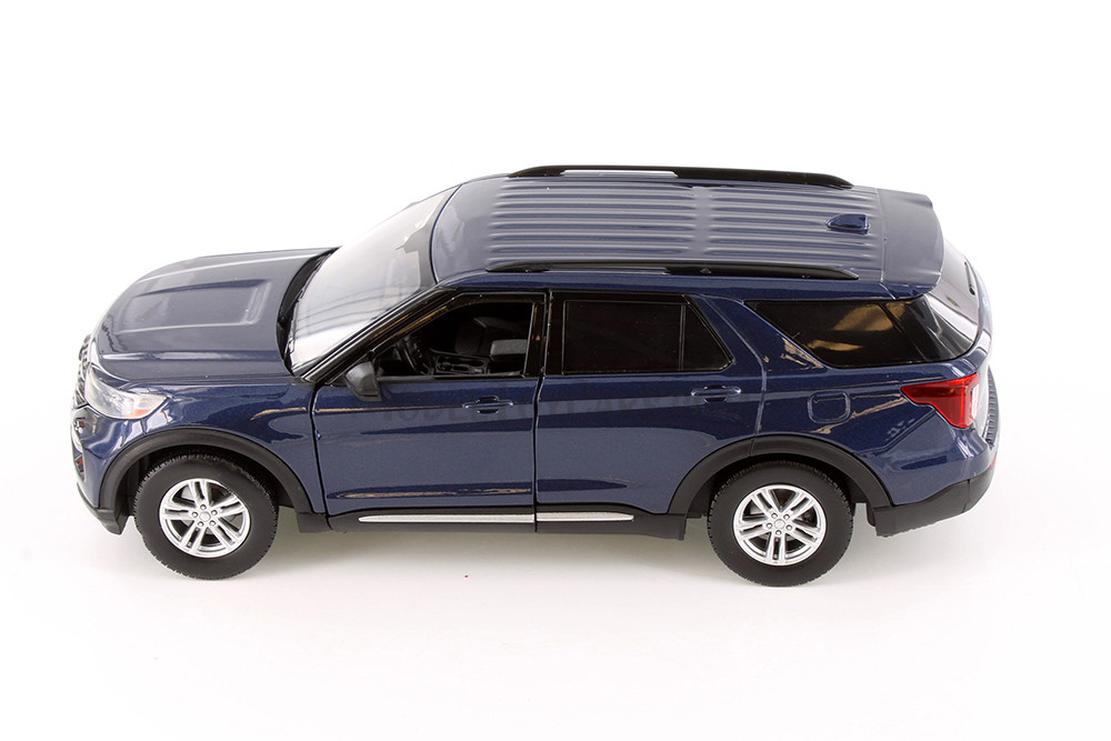 2022 Ford Explorer XLT, Blue - Showcasts 71378BU - 1/24 Scale Diecast ...