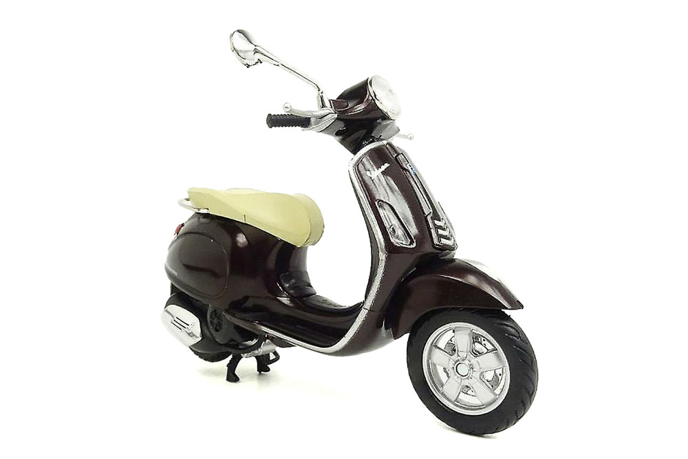 2013 Vespa Primavera Scooter, Brown - New Ray 57553 - 1/12 Scale ...
