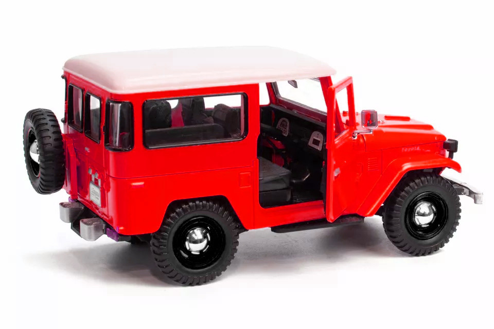 Toyota FJ40, Red - Motor Max 79323PTMR - 1/24 Scale Diecast Model Toy ...