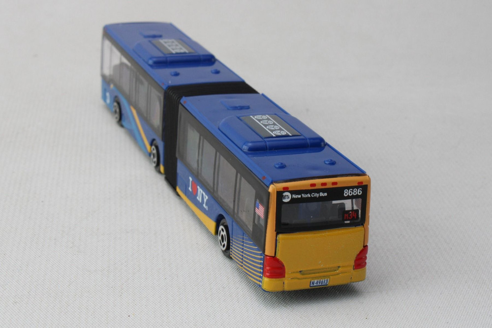 MTA New York City Articulated Bus Small, Blue - Daron RT8452-1 - 6 ...