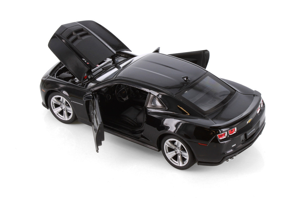 Chevy Camaro ZLI Hard Top Muscle Car, Black - Welly 24042 - 1/24 Scale ...