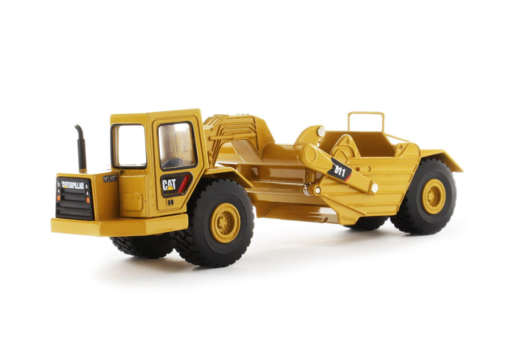 Caterpillar Wheel Tractor 611 Scraper, Yellow/Black - Diecast Masters ...